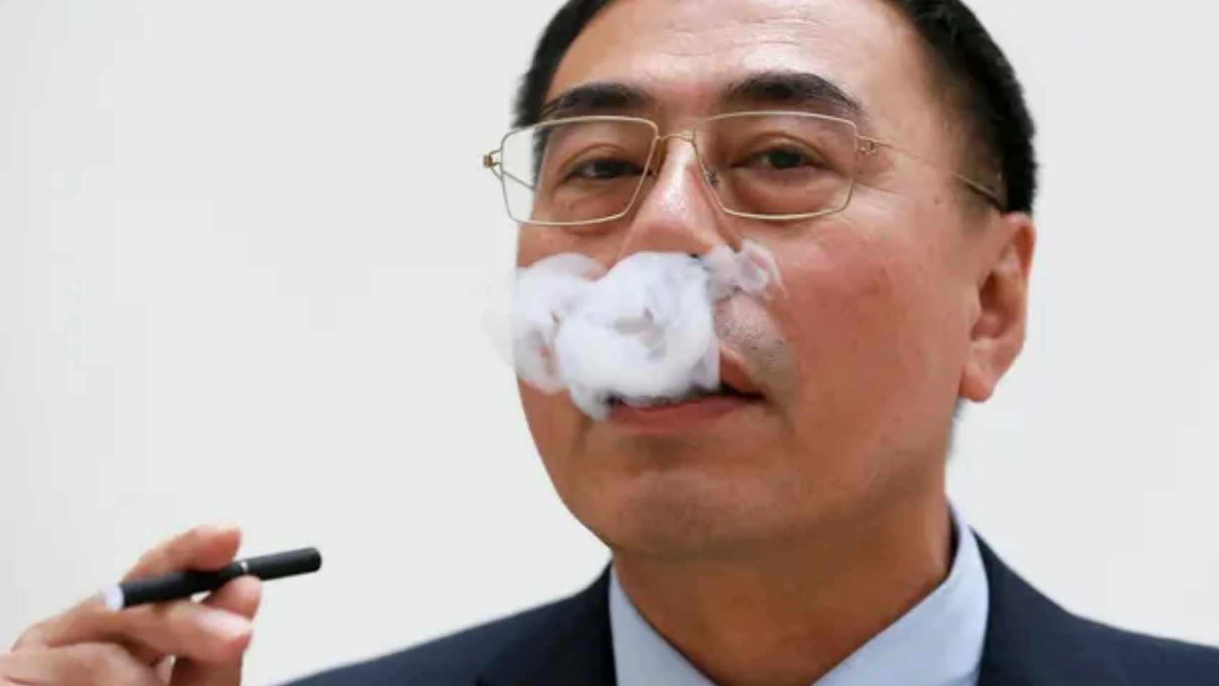 Vaporplanet | Blog Vape Shop A origem do cigarro eletrônico: história e ...